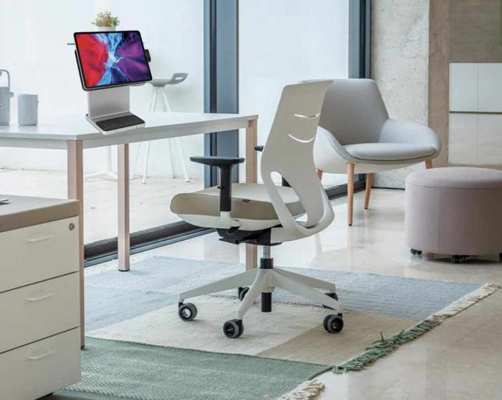Technology Travel Efficiency with the StudioDock #Kensington - New Gizmo