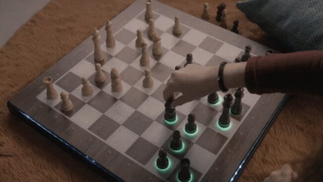 The Smartest Chess Board Ever Built? Meet GoChess - New Gizmo