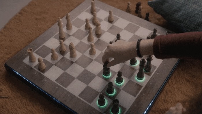 The Smartest Chess Board Ever Built? Meet GoChess - New Gizmo